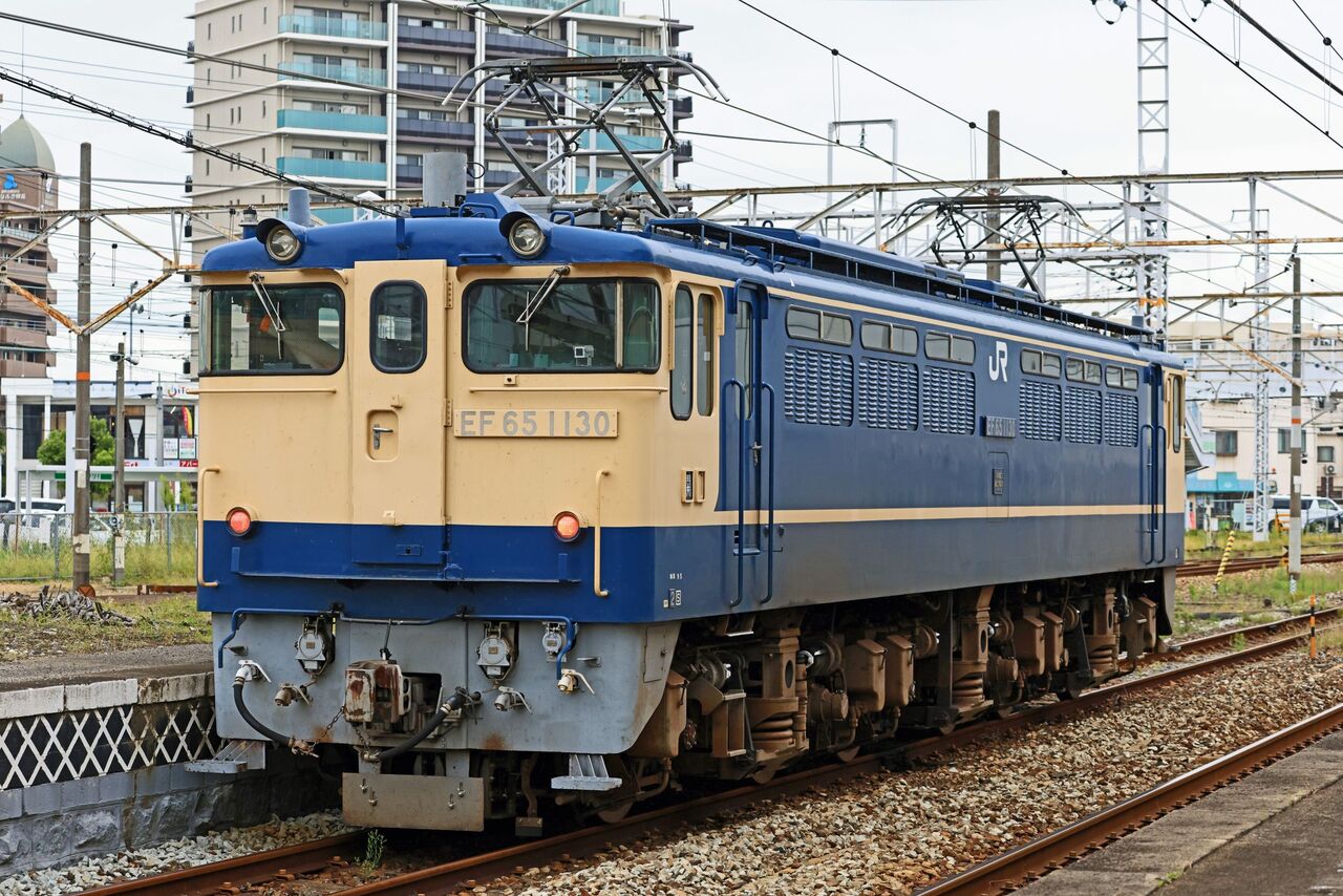 JR西日本 EF65-1130号機 国鉄特急色＠倉敷駅 : 鐵道写真公開所 参号機
