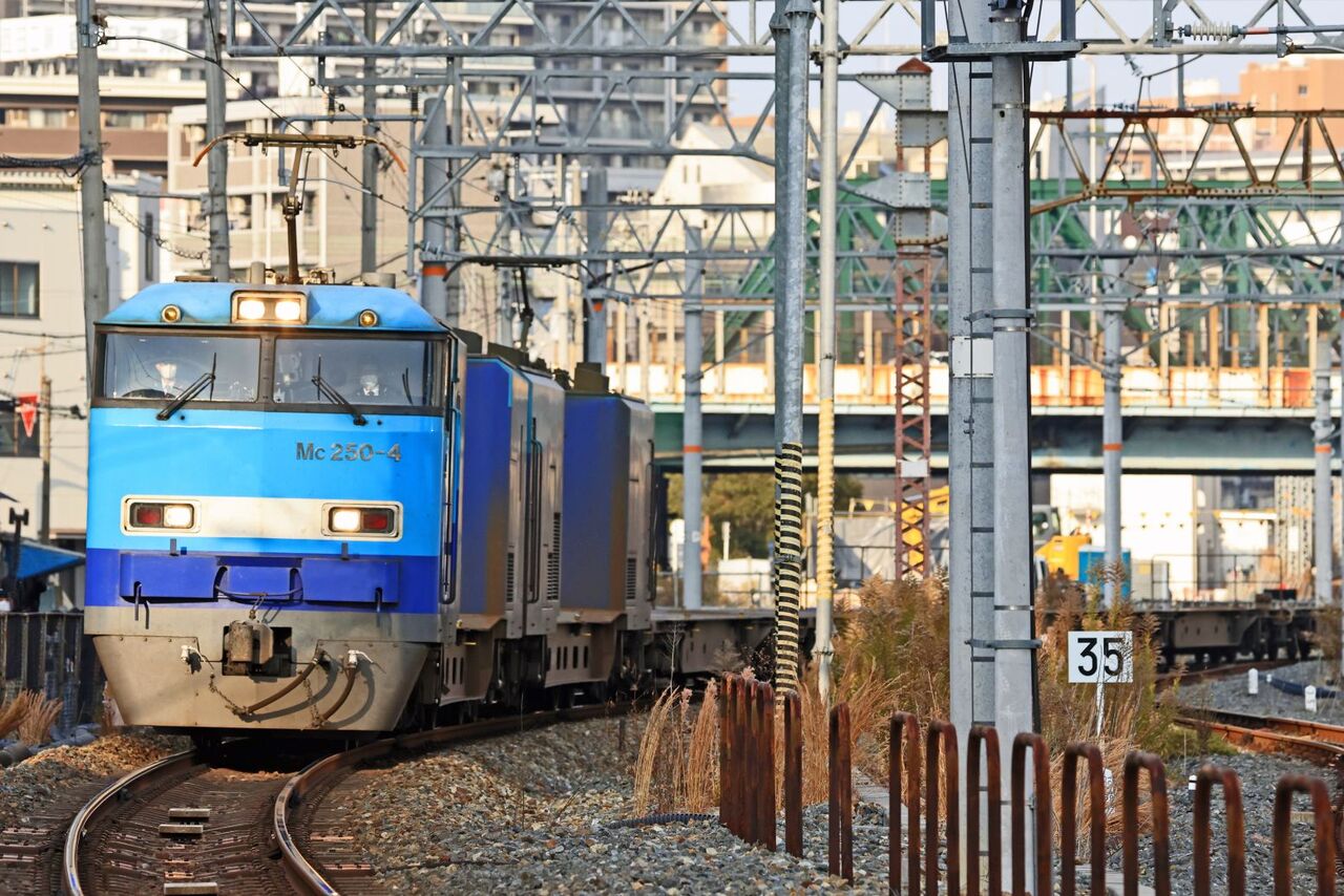 JR貨物 M250-4＋M250-3ユニット「スーパーレールカーゴ」疎開回送 : 鐵道写真公開所 参号機