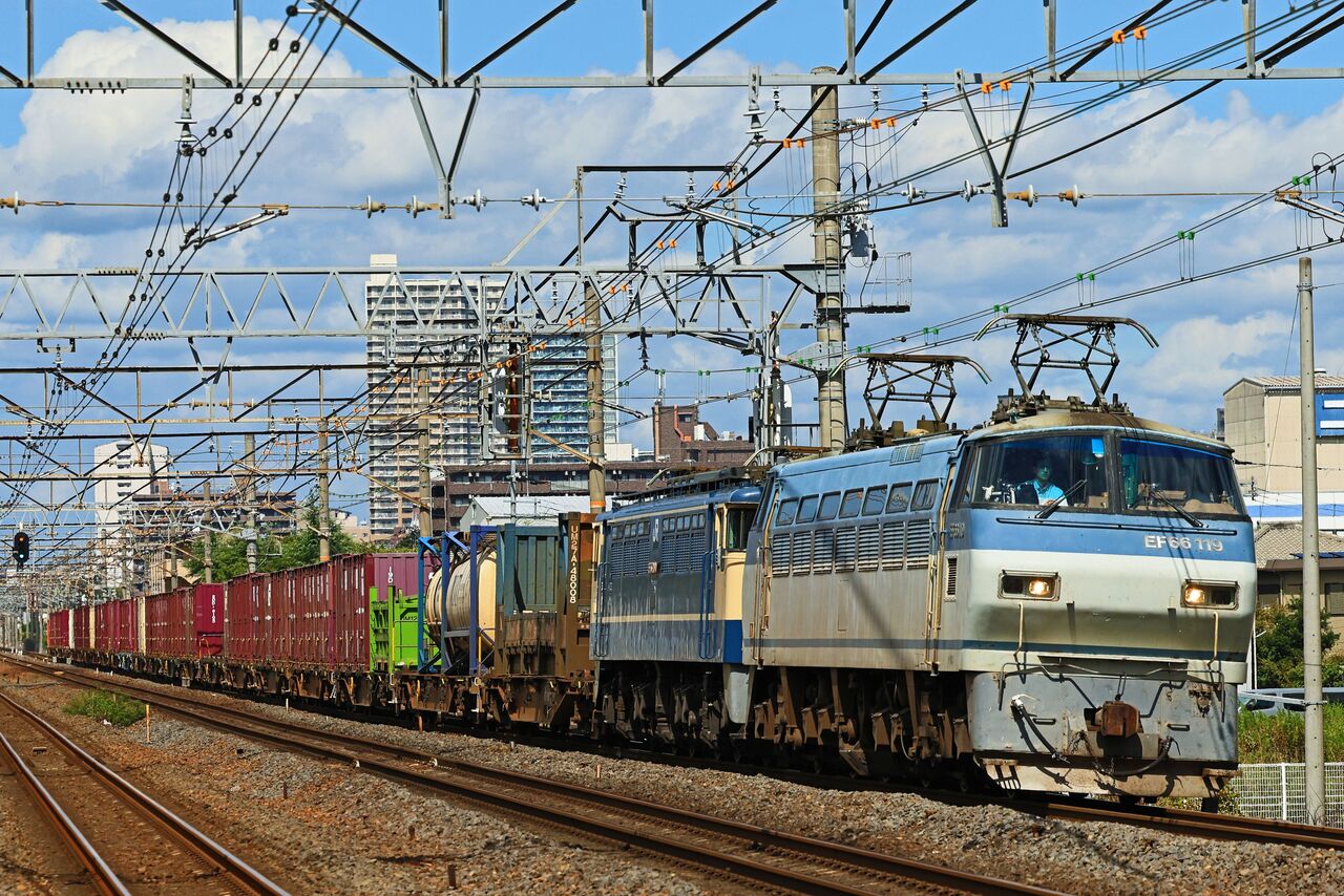 JR貨物 EF66-119号機＋ムドEF65-2090号機＠南草津 : 鐵道写真公開所 参号機