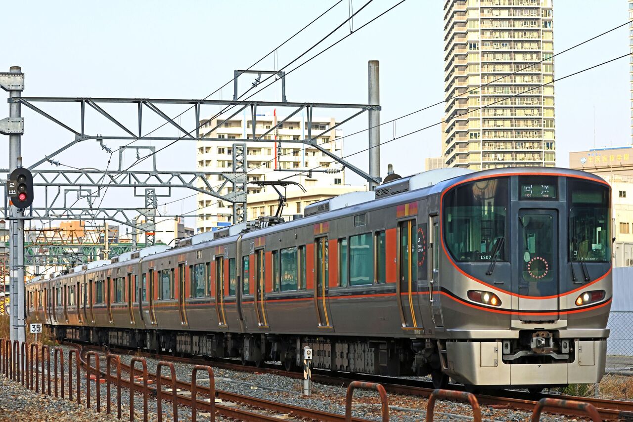 JR西日本 323系LS07編成 森ノ宮電車区ハンドル訓練 : 鐵道写真公開所 参号機
