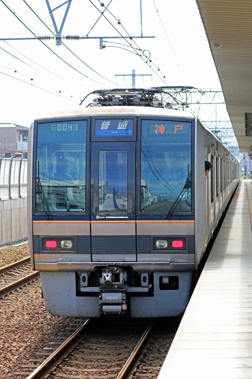 JR西日本 207系S16＋T10編成 : 鐵道写真公開所 参号機