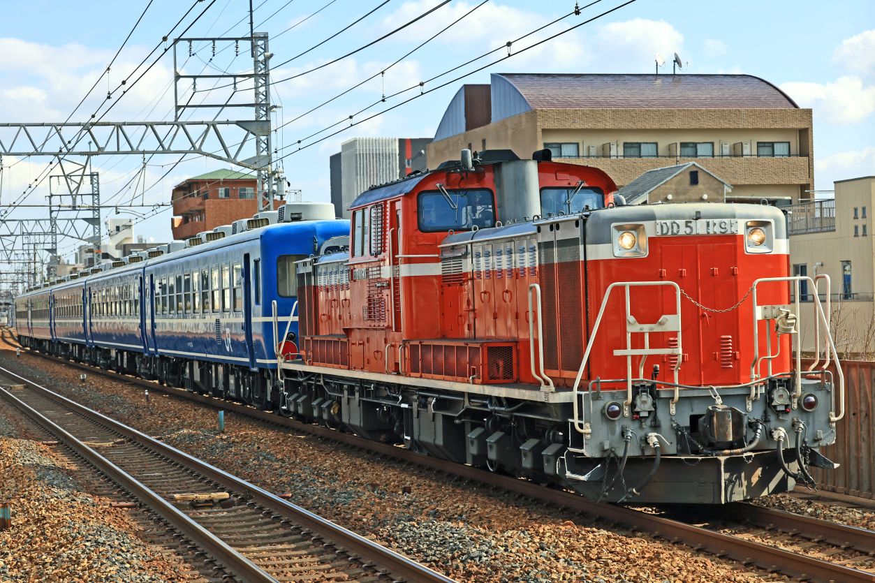 JR西日本 DD51-1191号機牽引 12系客車5両「網干訓練」@甲南山手 : 鐵道写真公開所 参号機