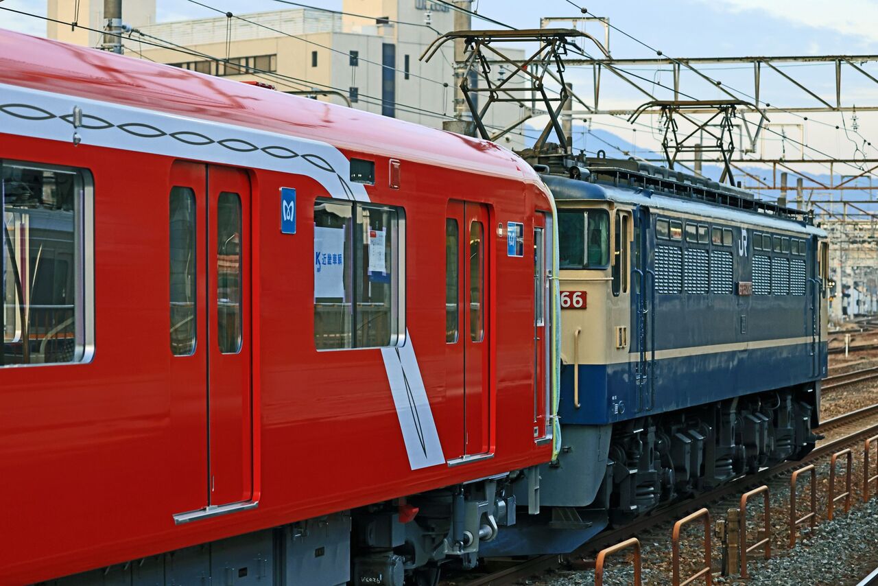 東京メトロ 2000系2137F甲種輸送 JR貨物 EF65-2066号機牽引 : 鐵道写真公開所 参号機