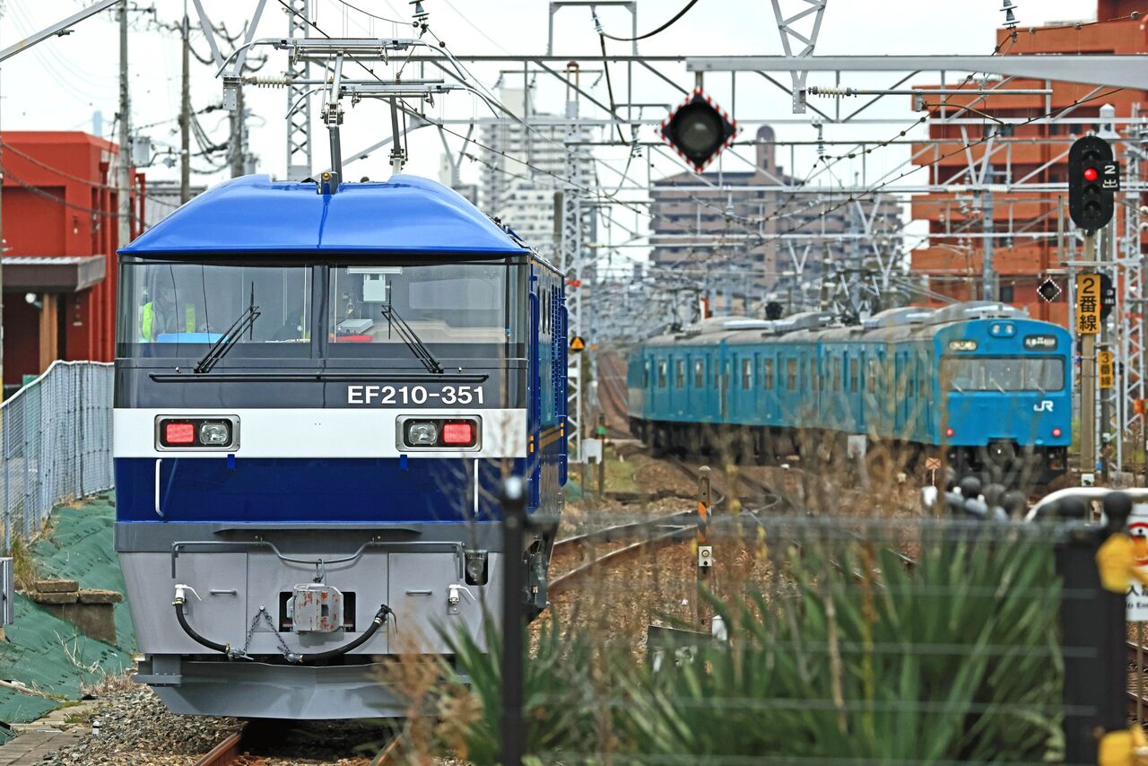 JR西日本 103系R1編成 「回送」＠大久保駅 : 鐵道写真公開所 参号機