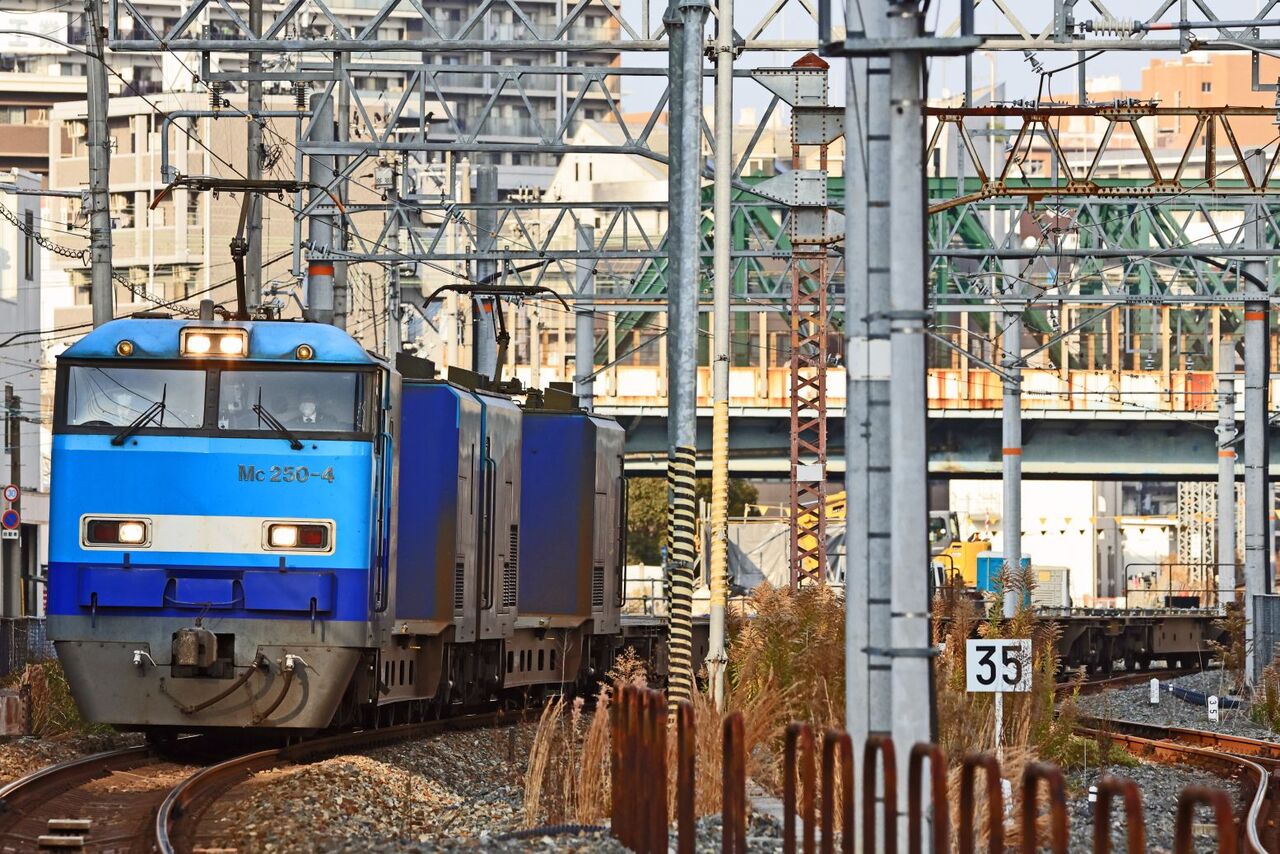 JR貨物 M250-4＋M250-3ユニット「スーパーレールカーゴ」疎開回送 : 鐵道写真公開所 参号機