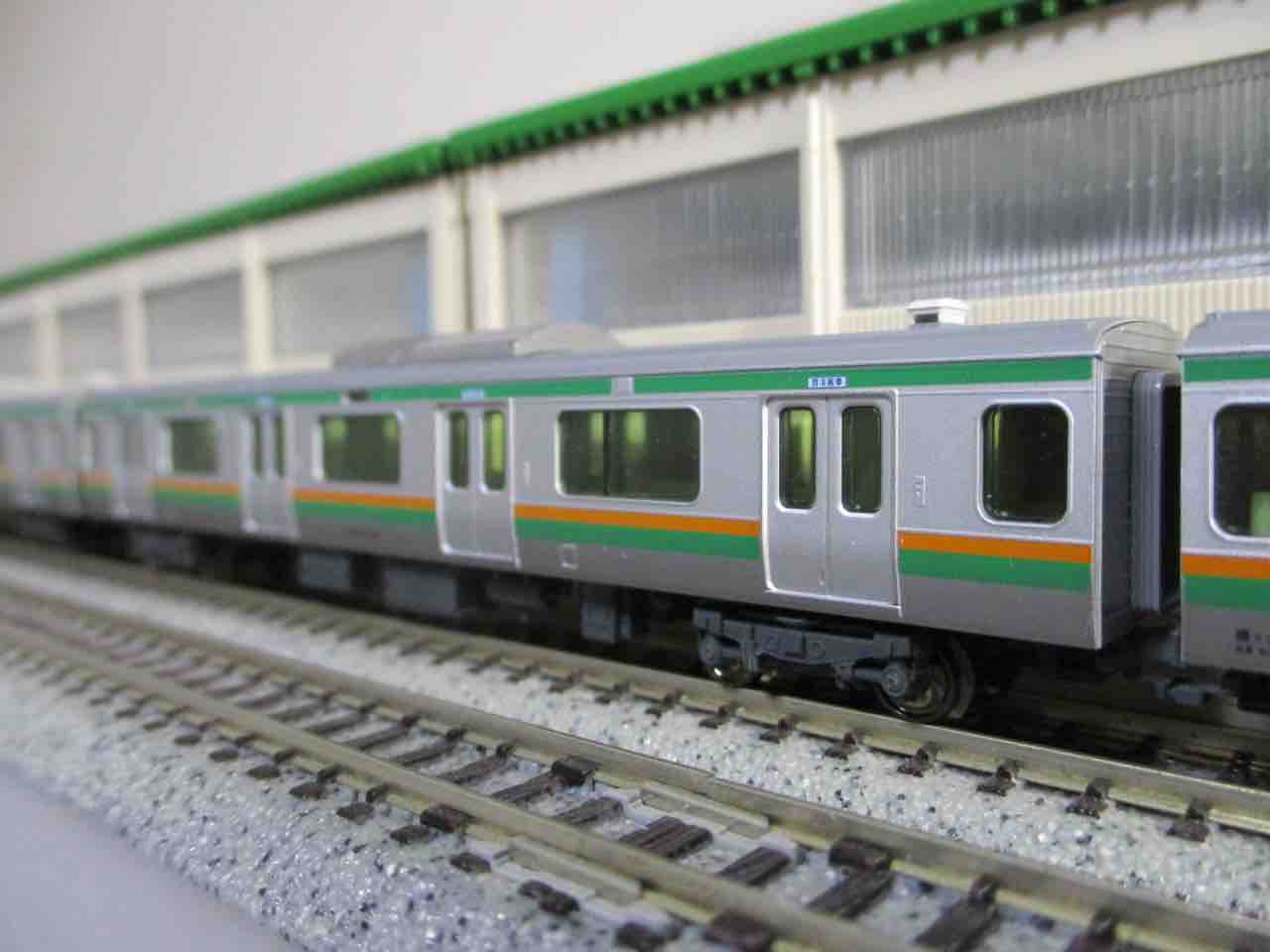 KATO E231系 東海道線仕様(湘南新宿ライン) 入線 : 夏島鉄道