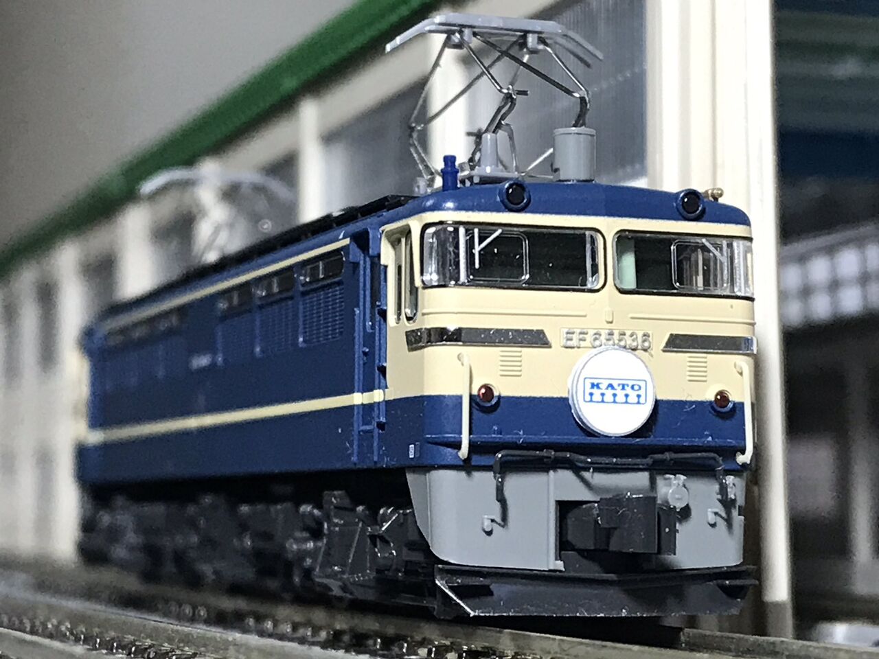 KATO EF65 536 入線 : 夏島鉄道
