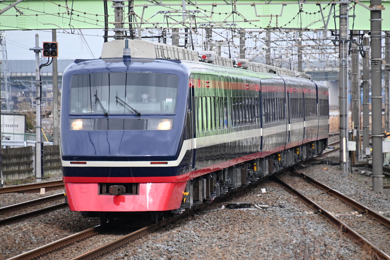 東武200系206Fが紺色塗装になり南栗橋出場試運転 : 鉄道トレンドまとめサイト