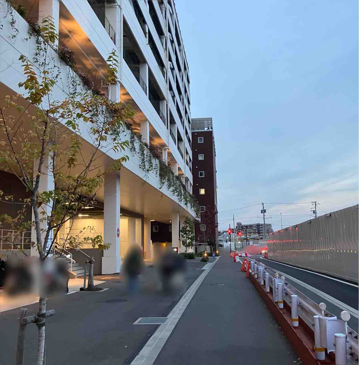（商業施設）エミテラス所沢 搬入せよ