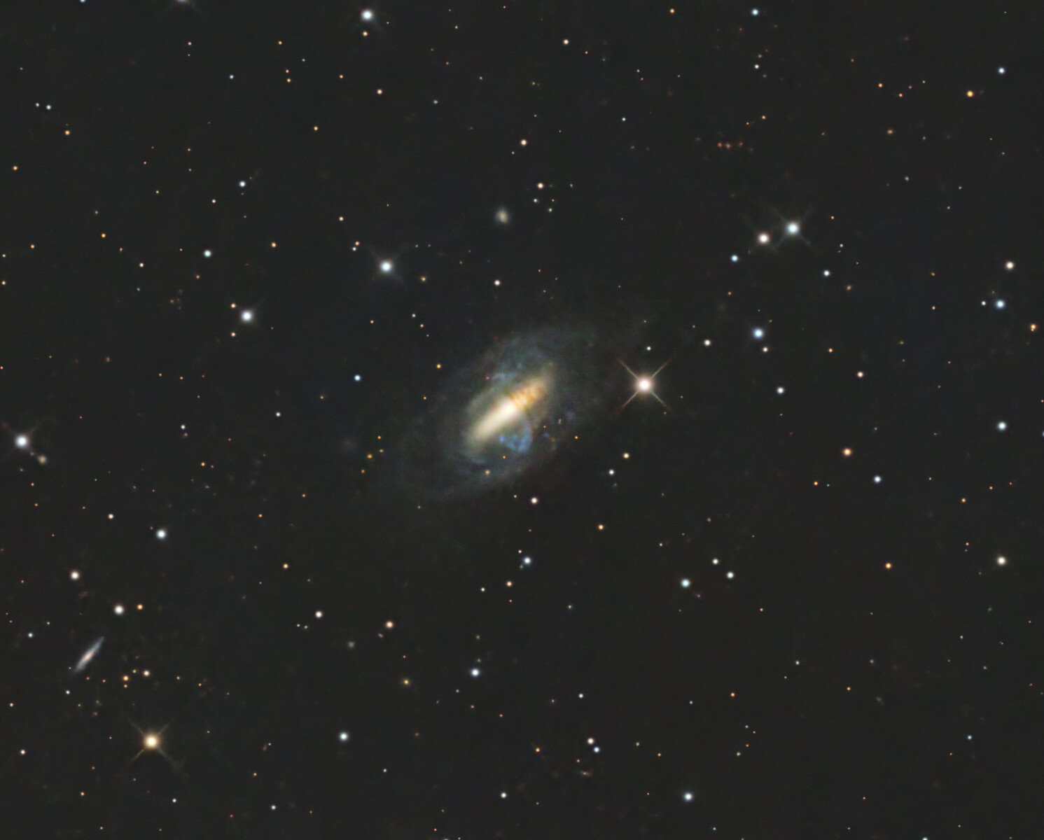 NGC2685（ポーラーリング銀河） : のんたの星のブログ