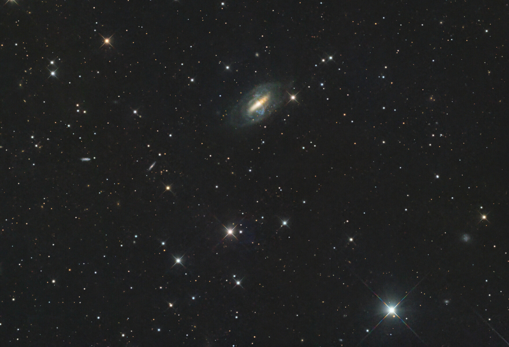 NGC2685（ポーラーリング銀河） : のんたの星のブログ