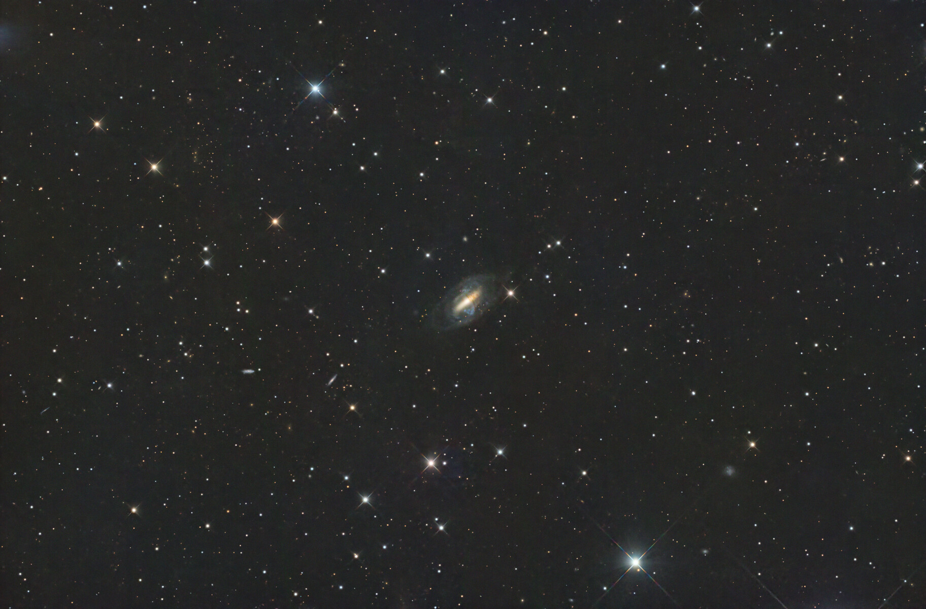 NGC2685（ポーラーリング銀河） : のんたの星のブログ