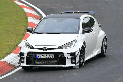 【300ps】トヨタ「GRMNヤリス」市販確定 : 乗り物速報