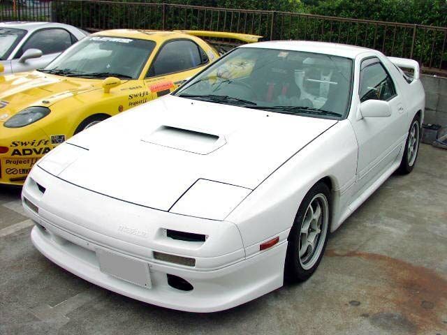 新型RX-7が目も当てられない : 乗り物速報