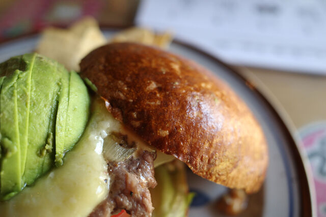 けつログ : HAILEY BURGER／アイ アム ジャッキー（彦根市）