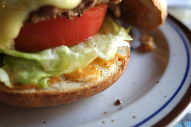 けつログ : HAILEY BURGER／アイ アム ジャッキー（彦根市）