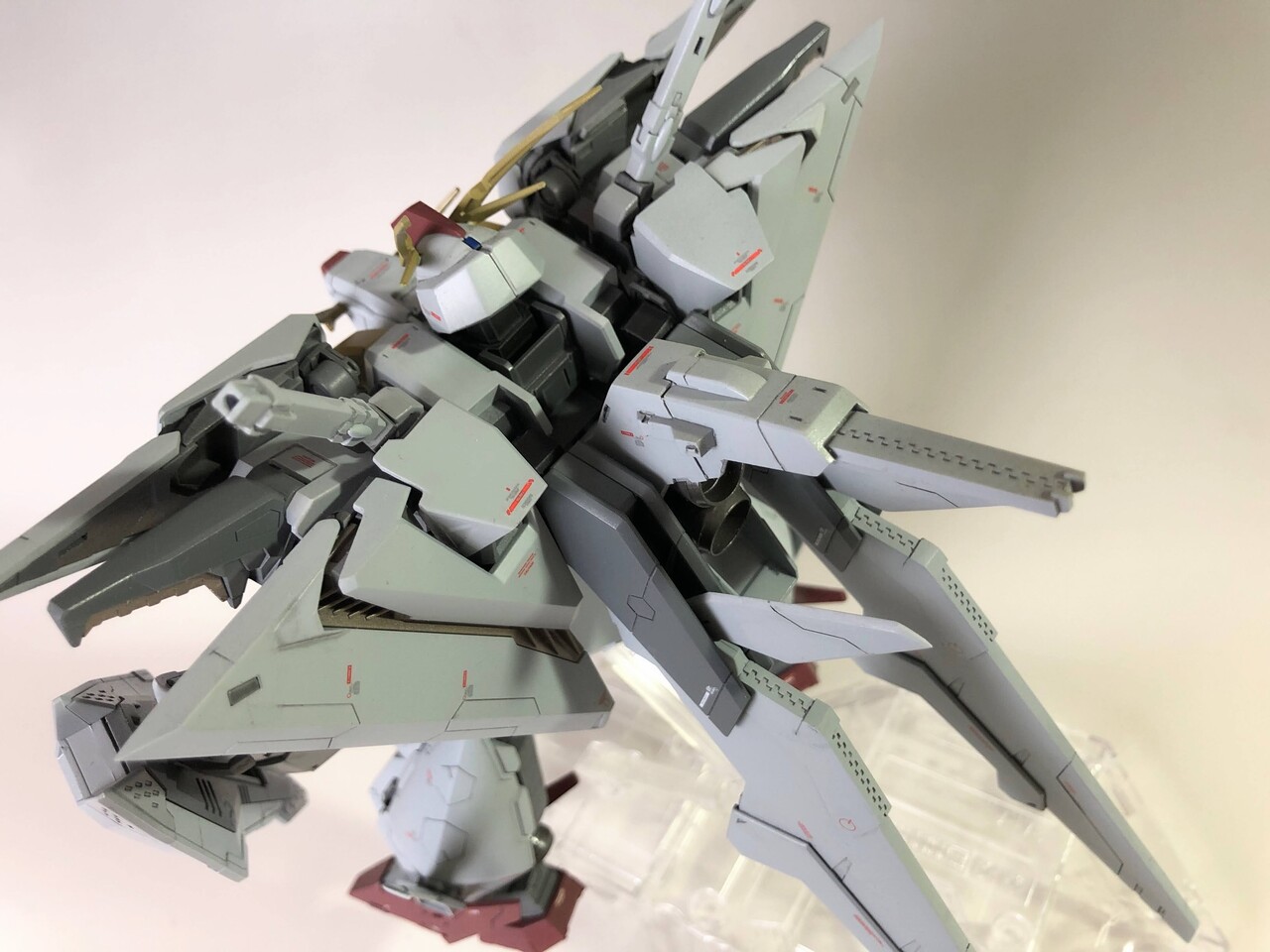 hgucクスィーガンダム製作記その19 完成 : 戦争の子犬たち hgucクスィーガンダム製作記その19 完成 : 戦争の子犬たち