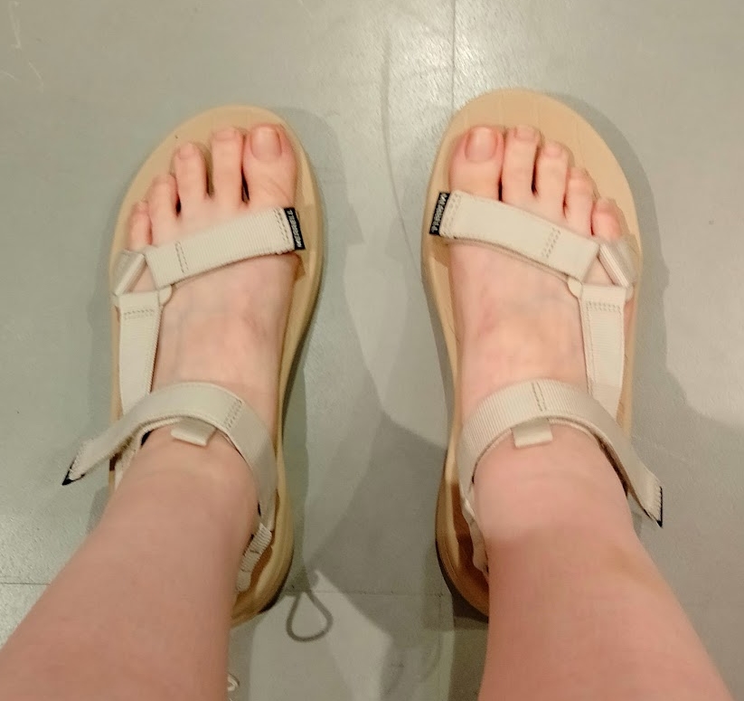 【Teva/MERRELL】2024 サンダル試着戦線 ストラップサンダルは解決になるか : わたしの図書館
