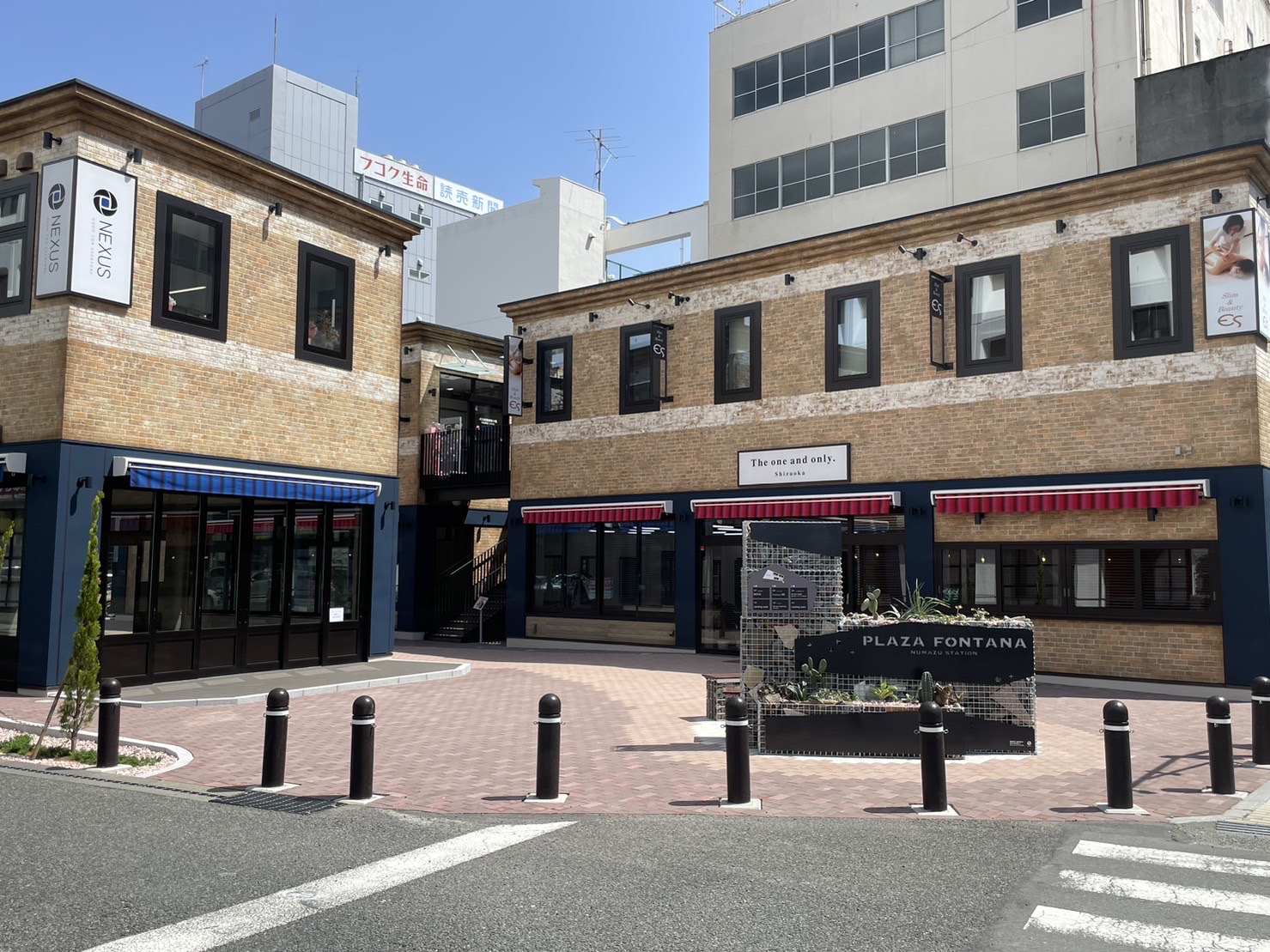 富士急だったところ、もうできてる。名前は「Plaza Fontana-Numazu Station-」だそう。(沼津市大手町) : 沼津つーしん