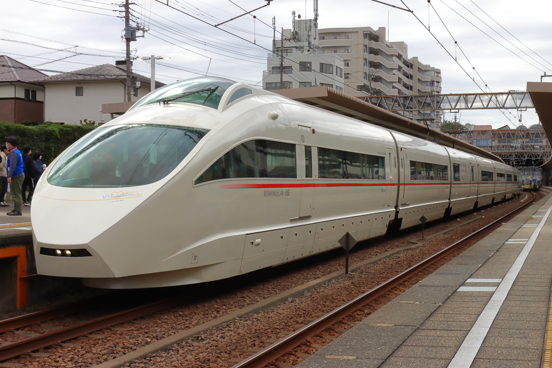 小田急のVSEは各号車の重さもシンメトリーになっているのか : Odapedia ～小田急のファンブログ～