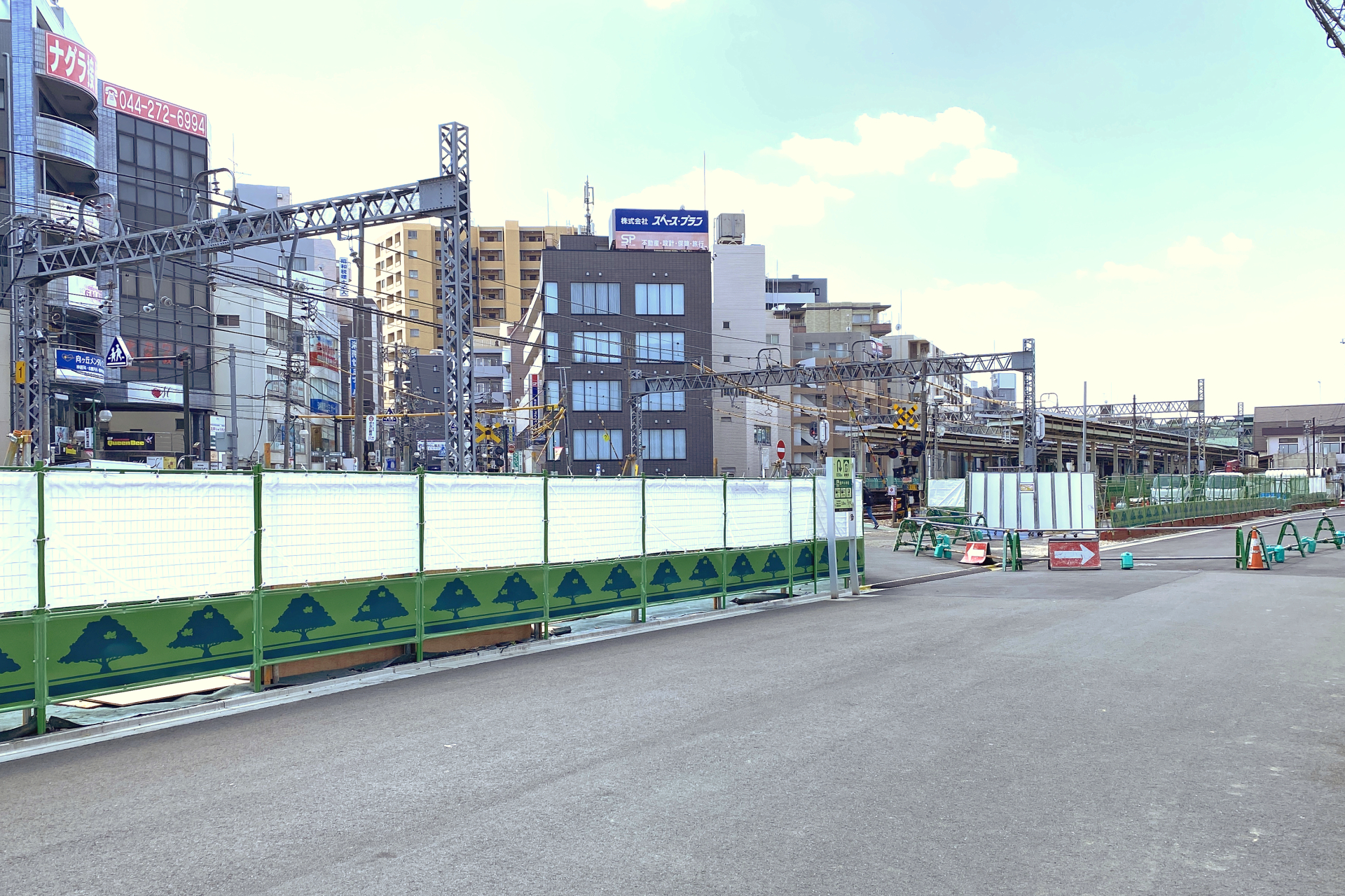 長い事業期間は何を意味するのか 小田急が向ヶ丘遊園駅でホームドアの整備を開始 : Odapedia ～小田急のファンブログ～