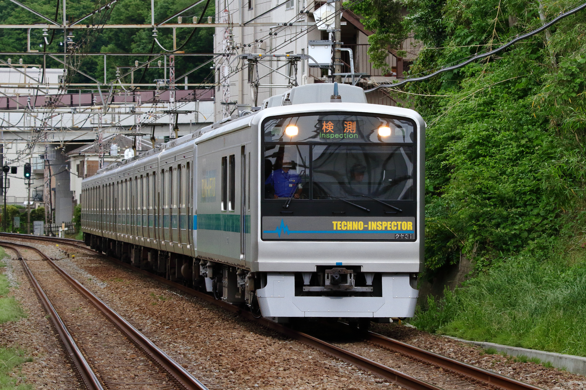 パンタグラフを上げて走るクヤ31形 : Odapedia ～小田急のファンブログ～