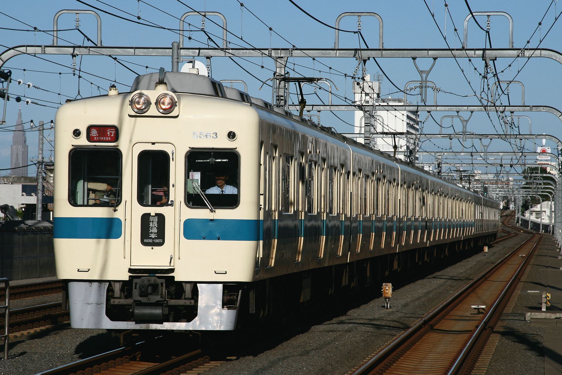 5000形で小田急最後の採用となった装備とは : Odapedia ～小田急のファンブログ～