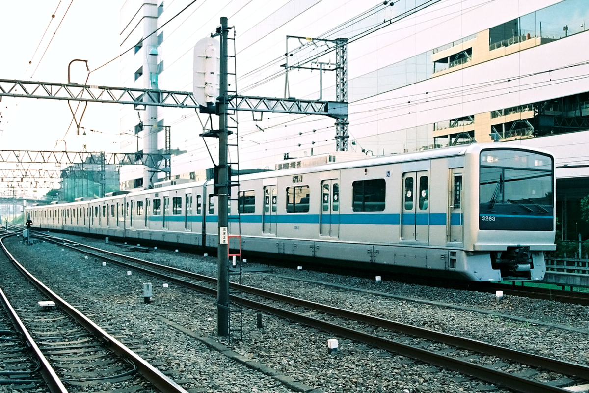 小田急の変態カバーの登場と騒音訴訟の関係性とは : Odapedia ～小田急のファンブログ～