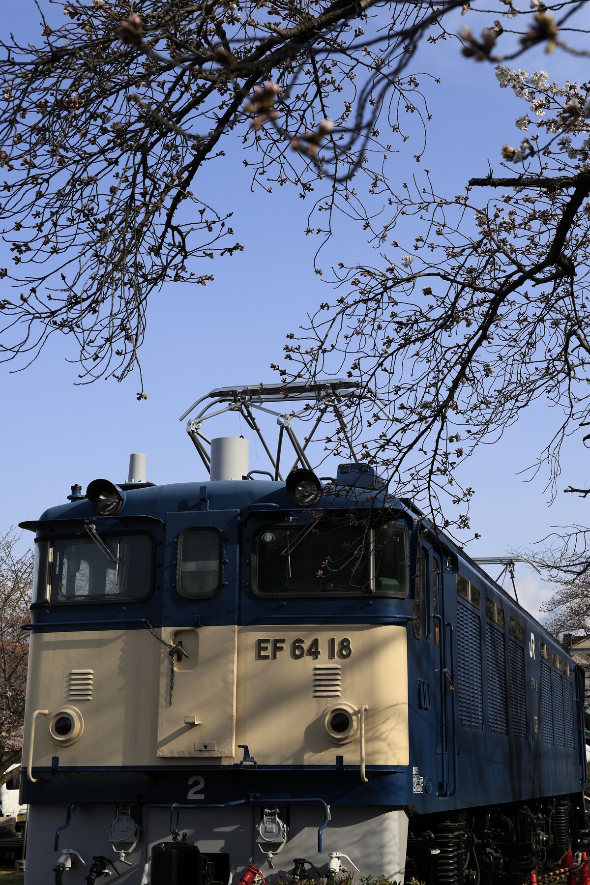 勝沼ぶどう郷駅前甚六公園のEF64 18 ～保存機めぐりは【晴れ漢】に任せとけ！～ : ohanefu blog ～snap photo～
