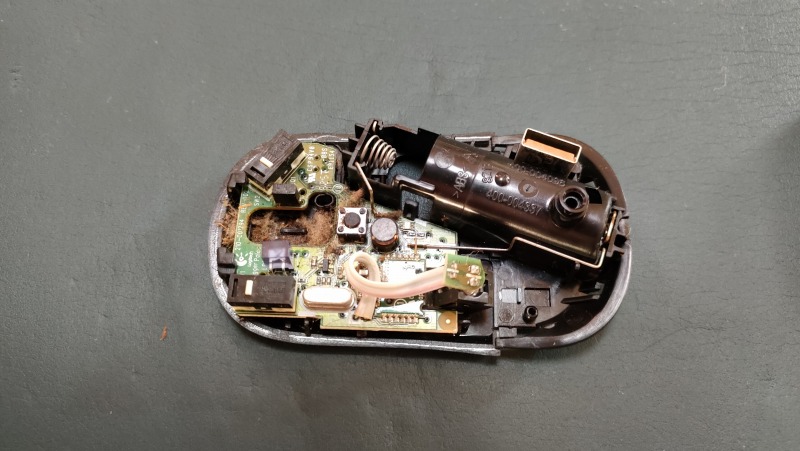 Logicool M235の分解方法、基板の取り外し手順【マウスの分解手順】 : ひまチュンの機械ブログ