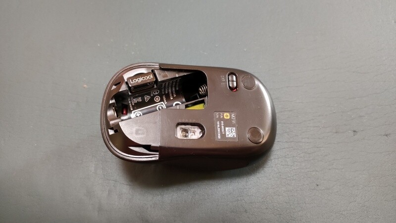 Logicool M235の分解方法、基板の取り外し手順【マウスの分解手順】 : ひまチュンの機械ブログ