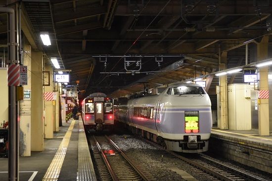 ona3のきままに撮り鉄 : ラストラン E351系「スーパーあずさ」