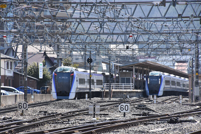 ona3のきままに撮り鉄 : 3月30日撮影 E353系「あずさ81号 (やまなし桃源郷号)」より