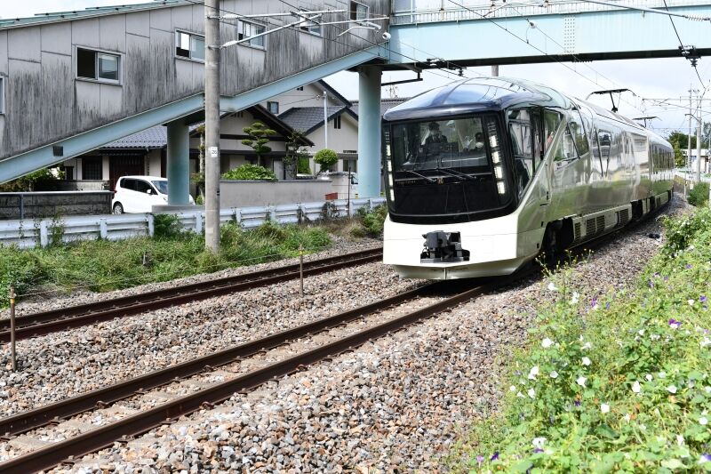 ona3のきままに撮り鉄 : 9月21日撮影 E001系「TRAIN SUITE四季島」より