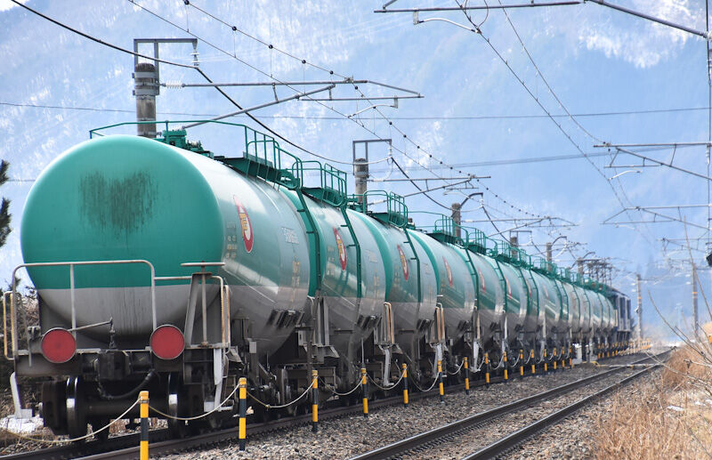 ona3のきままに撮り鉄 : 本日の撮影 西線貨物8084ﾚは更新色+原色重連より