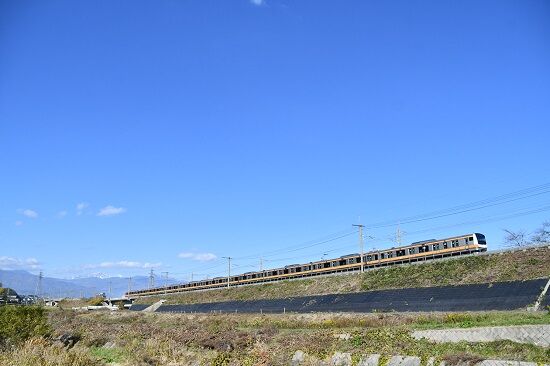 ona3のきままに撮り鉄 : 本日の撮影 中央東線にてE233系NN出場配給とネタ？