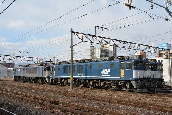ona3のきままに撮り鉄 : 本日の撮影 レアなコンビ EF64-1019+1049号機（原色擬き+広島更新色）