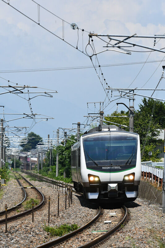 ona3のきままに撮り鉄 : 7月23日撮影 E001系「四季島」とHBｰE300系「リゾートビューふるさと」