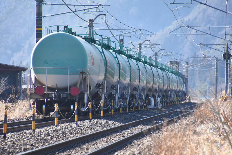 ona3のきままに撮り鉄 : 本日の撮影 西線貨物8084ﾚは更新色重連より