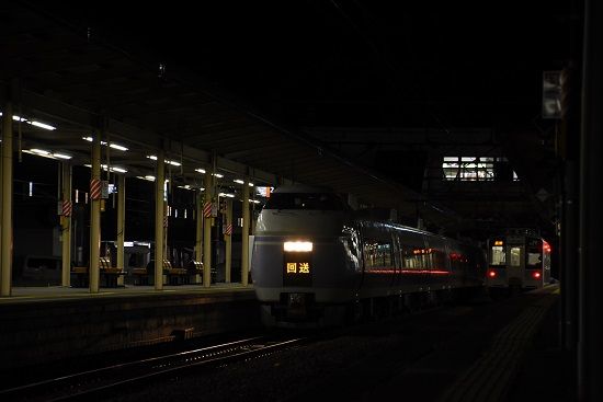 ona3のきままに撮り鉄 : 4月7日撮影 その2 E351系さよならスーパーあずさ 回送より