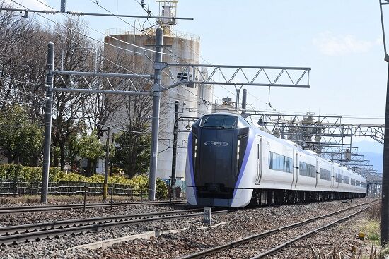ona3のきままに撮り鉄 : 4月5日撮影 南松本にて中央東線 E353系「あずさ」より