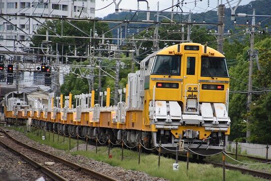 ona3のきままに撮り鉄 : 本日の撮影 キヤE195系 中央線試運転より その1 下り編