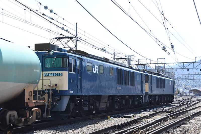 ona3のきままに撮り鉄 : 4月13日撮影 マタマタ釜が変わったEF64重連が牽く西線貨物8084ﾚより