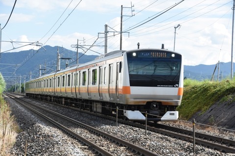 ona3のきままに撮り鉄 : 本日の撮影 諏訪湖花火臨 応援のE233系H49編成より その1