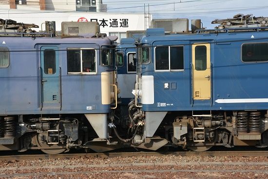 ona3のきままに撮り鉄 : 本日の撮影 レアなコンビ EF64-1019+1049号機（原色擬き+広島更新色）