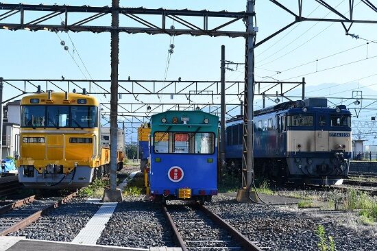 ona3のきままに撮り鉄 : 本日の撮影 南松本にて キヤE195系 南松本工臨