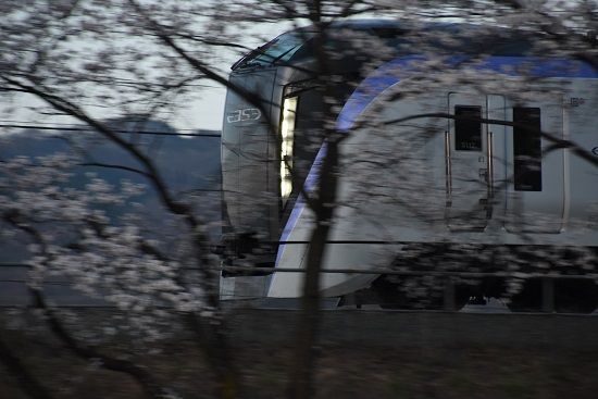 ona3のきままに撮り鉄 : 4月20日撮影 夕方のE353系「あずさ」より