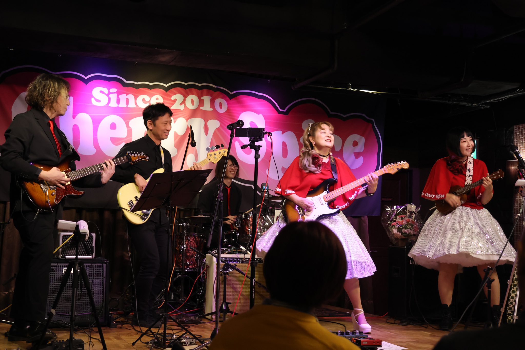 20年もかわらずバンド組み続けるすごさ。Haruka & Sakura周年記念ライブ！ : かどさんとウクレレ