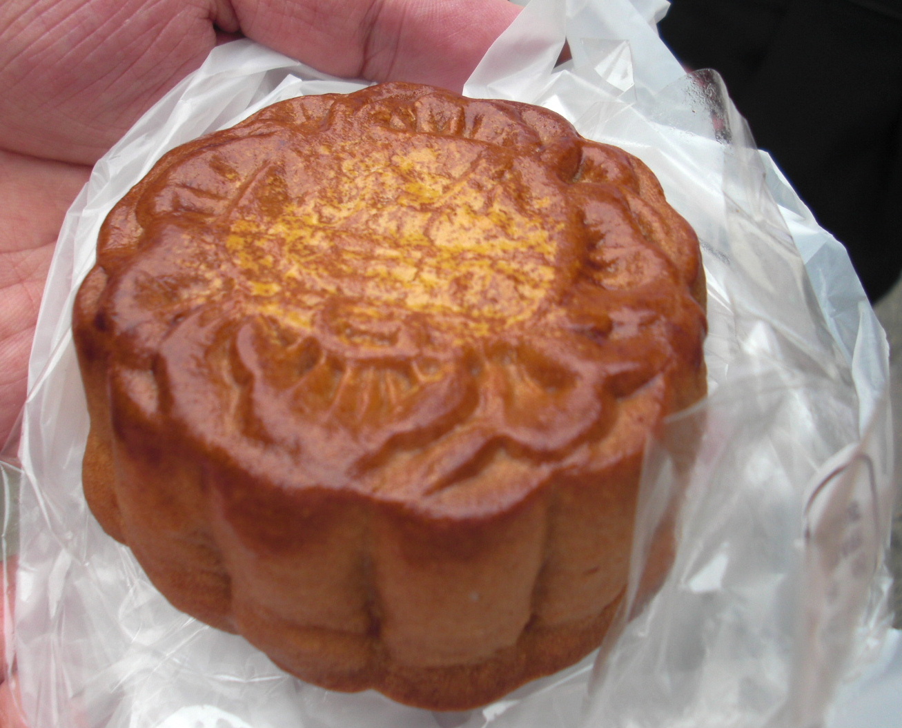 ずっと鶴見に住んでます！ : 中秋節を迎える中華街・聚楽の月餅