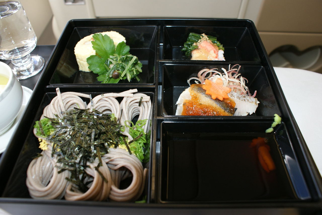 oozorasamuraiのブログ : シンガポール航空という選択肢その9 SQ616の「花恋暦」